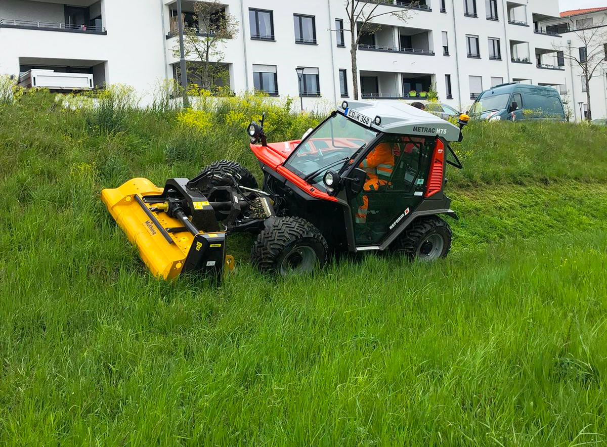Reform Metrac H75 is in Demand - Landscape and Amenity Product Update Blog